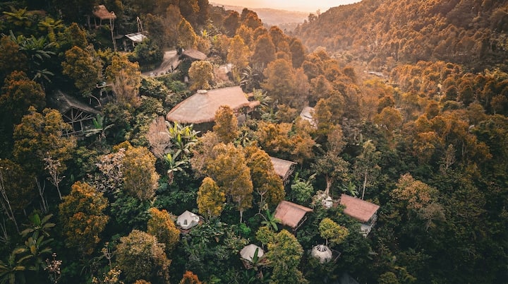 Mountain View Tent | Eco Lodge & Waterfall Access - 