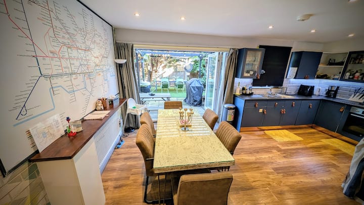 5br House Close To Central Line Tube Station - Londres