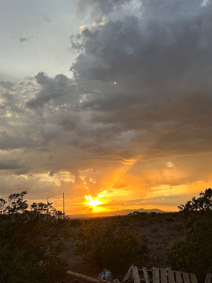 Casita Azul, Stunning Beauty In The Desert. - New Mexico