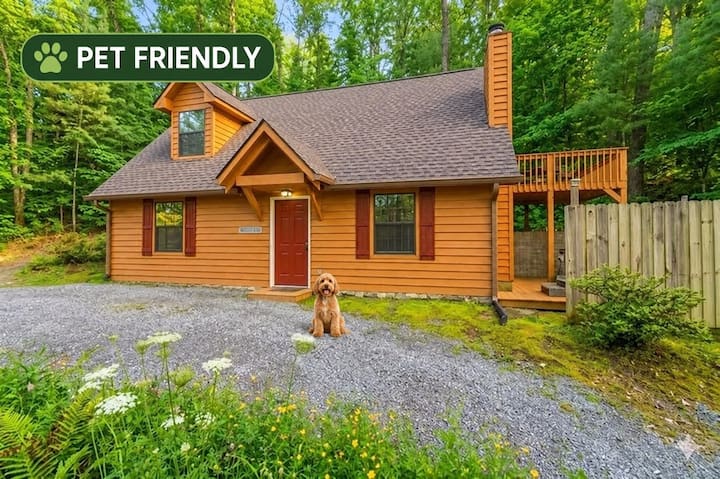 Pool Tablehot Tubfire Tablesleeps 4pet-friendly - Townsend, TN