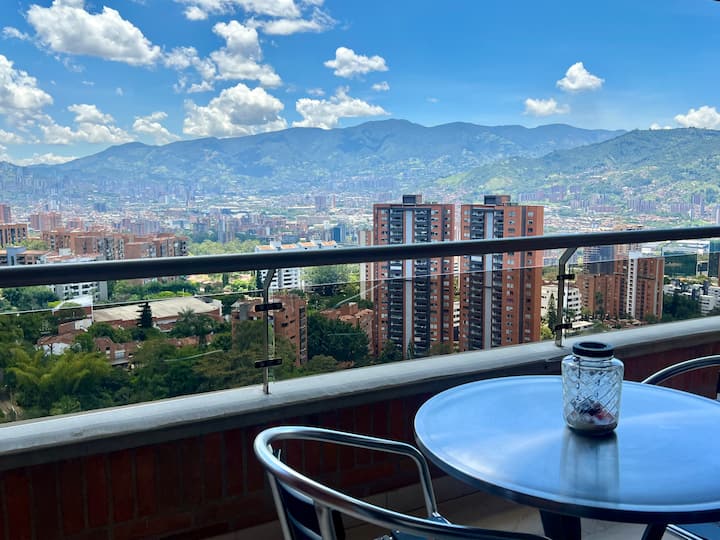 Penthouse With Breathtaking Views In Medellin - Medellín, Colombia