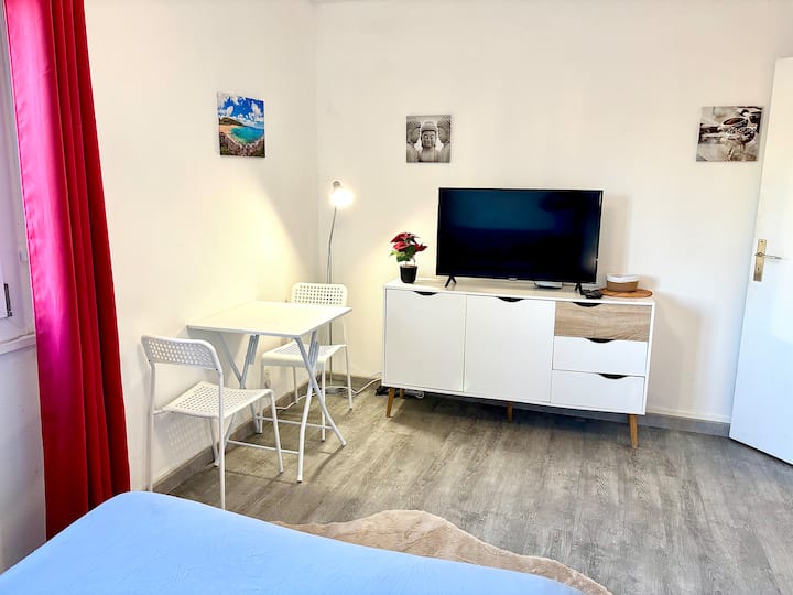 Studio, Parkings Gratuits, Proche Centre Ville - Annemasse