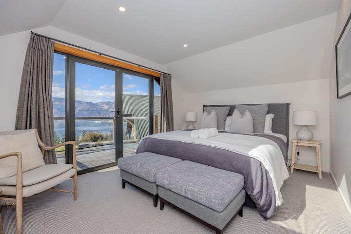 Lake Hawea View - Houses for Rent in Wanaka, Otago, New Zealand - Airbnb