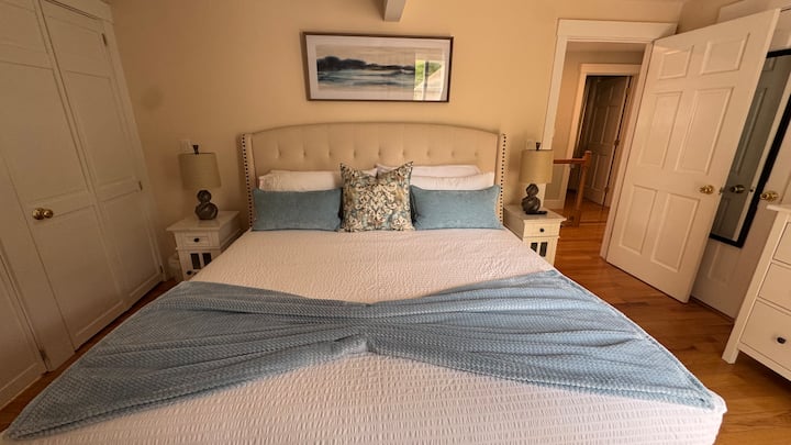 Beach, Shop, Restaurant, Bike Path, - Martha's Vineyard, MA