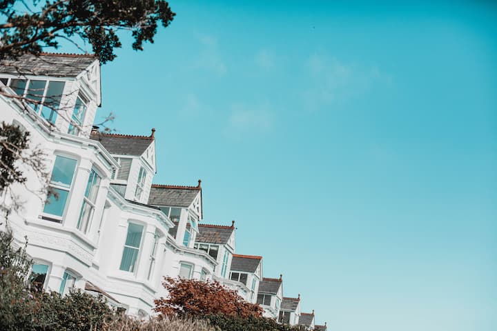 A Room With A View - Falmouth