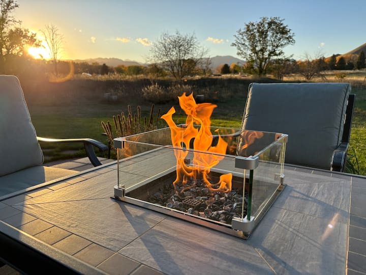 Beautiful Views Spacious Peaceful Near Boulder - Lyons, CO