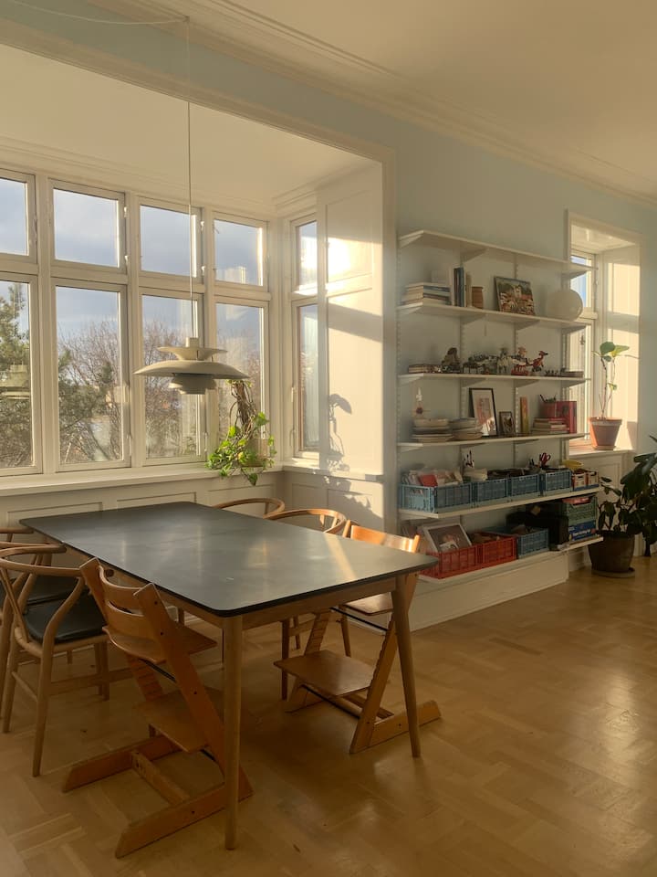 Spacious, Bright Apartment In Quiet, Green Area - Copenaghen