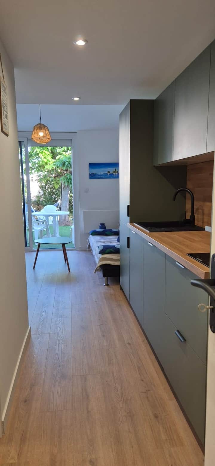Apt F2 +Cabine, Cosy Rénovée (2025) Avec Terrasse - Marseillan