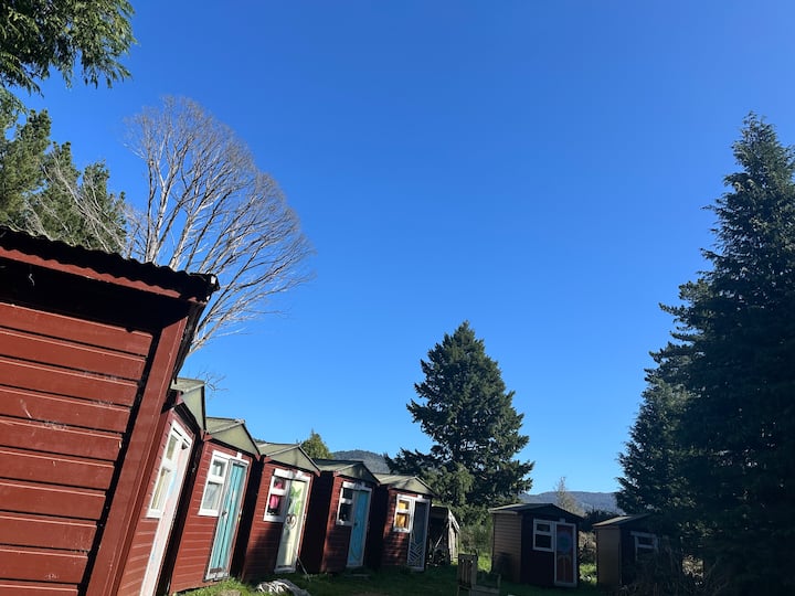 Simple Accomodations In Nature - Tūrangi