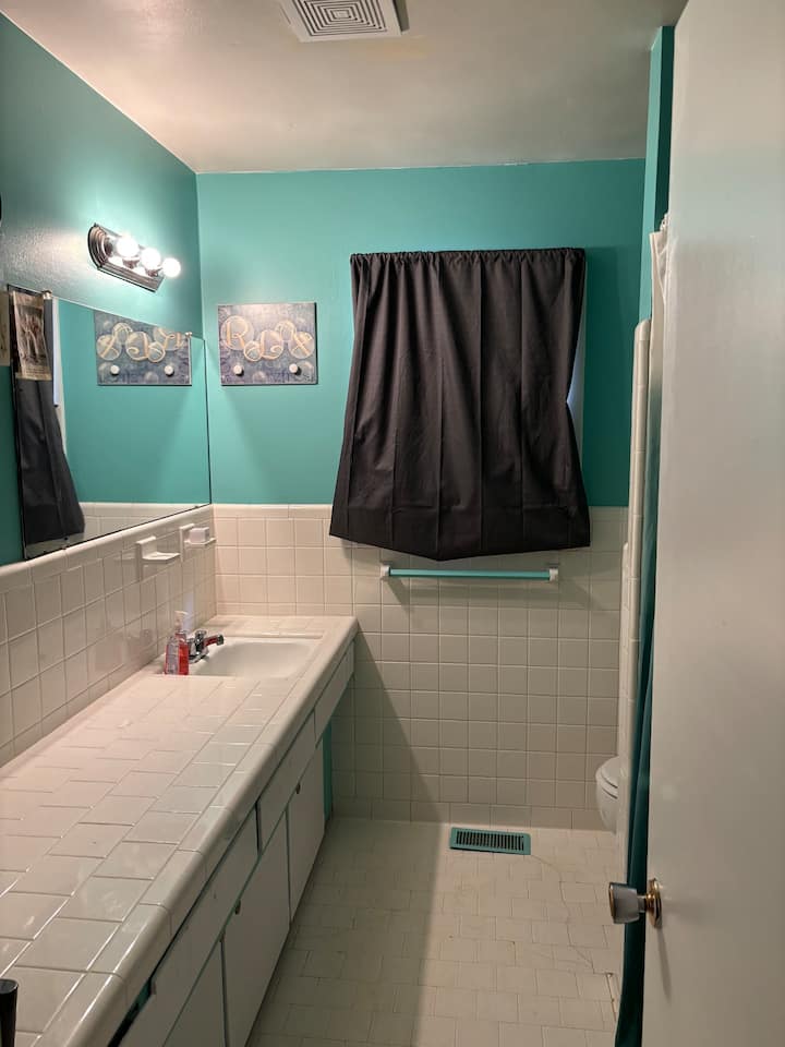 Private Room Near Downtown Double Bed - Huntsville, AL
