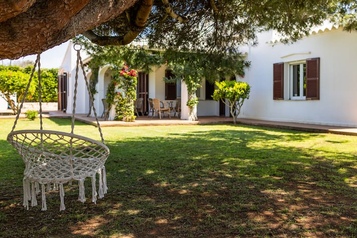 Casa Adelfa. Beautiful Villa, Pool, Steps From Sea - Minorca