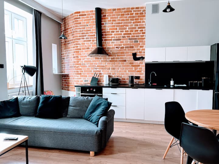 Loft Style Apartment, 15 Min Walking To Center - Wrocław