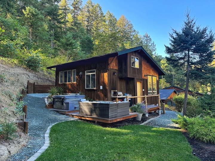 Chalet In The Woods - Grants Pass, OR
