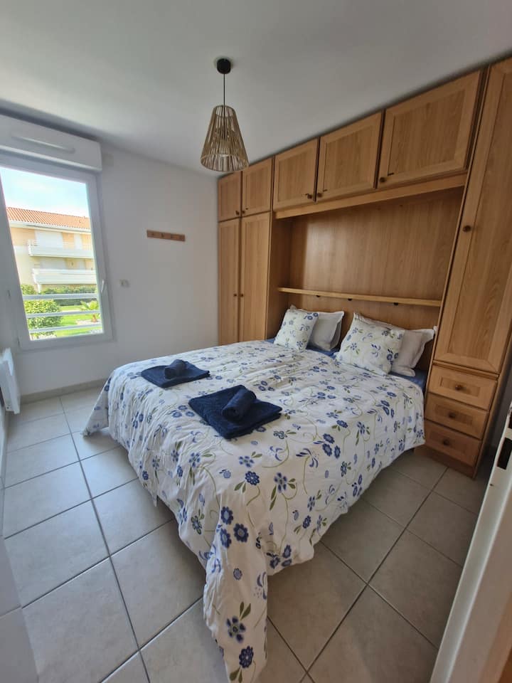 "Rose" One Bedroom In Les Jardins D'antibes - アンティーブ