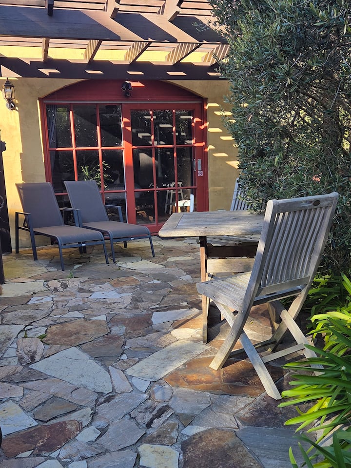 Luxury Retreat, Private Mediterranean Courtyard - Mount Martha