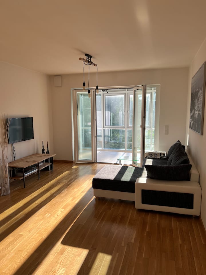 Helle, Vollmöblierte Wohnung In Bmw Nähe - Garching