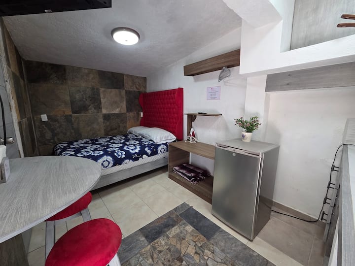 Cuarto Con Cocineta, Agradable Y Cómodo Por Insp - Cuernavaca