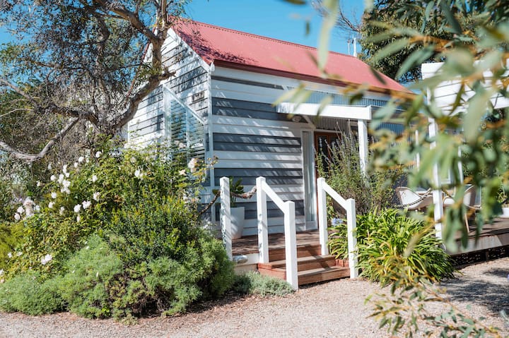 Beach Huts Middleton - Bondi Studio Hut - Middleton