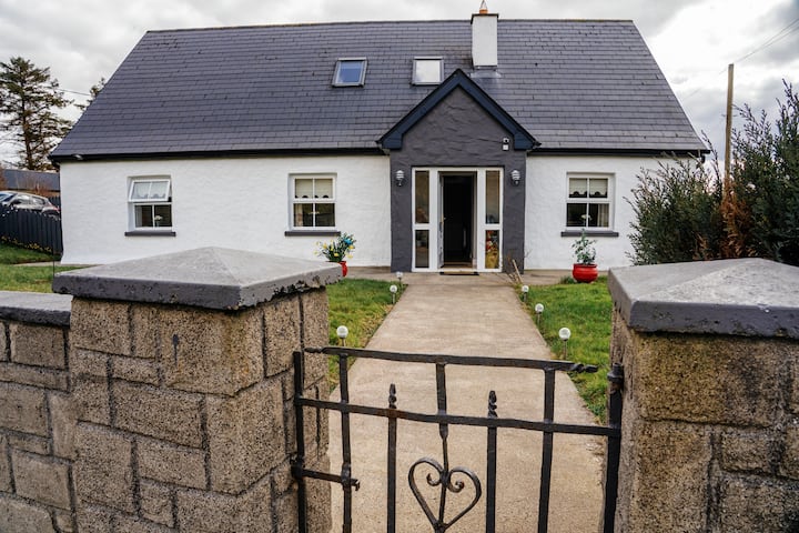 Tonlegee Farmhouse - Mayo