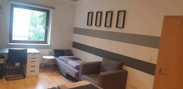 Hübsches Gästezimmer In Sackgasse. - Duisburg