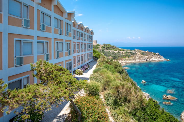 Bilocale Nido Blu | Piscina, Accesso Mare, Centro - Santa Teresa Gallura