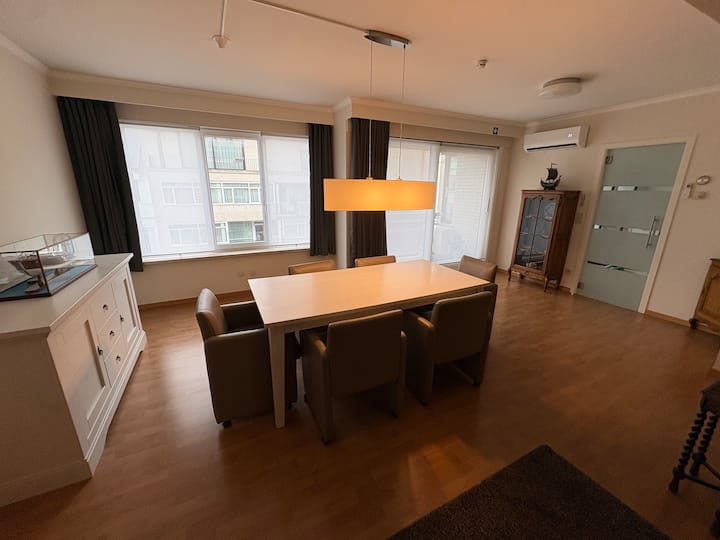 Zeer Ruim Vakantieappartement Op 200 M Van Strand - Ostend