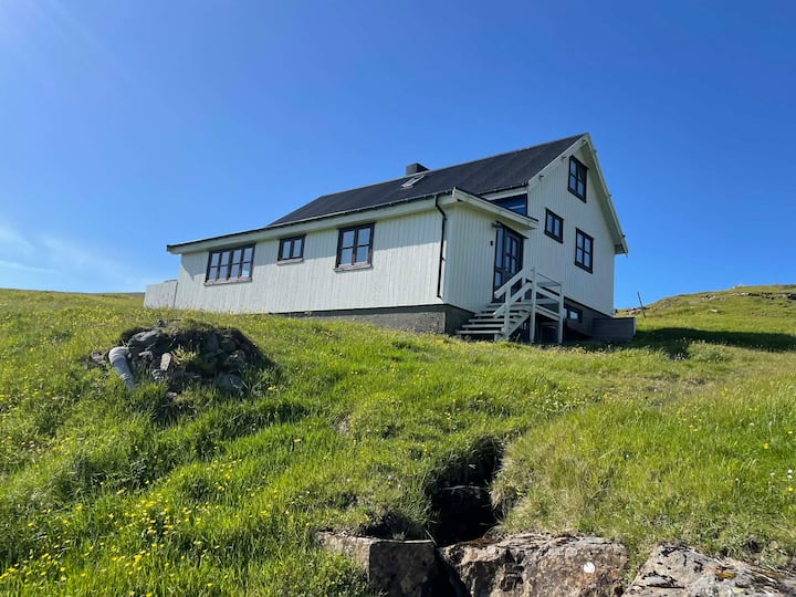 Charming Hillside Cabin With A Stunning View - Faroe Islands