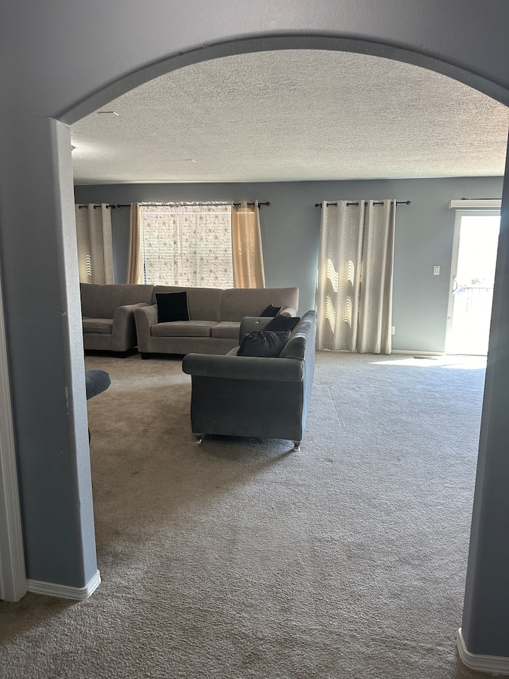 Beautiful Private Bedroom And Living Space. - Corrales, NM