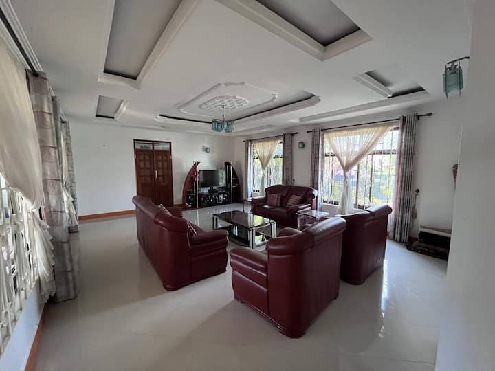 Arusha Apartment Home - Usa River