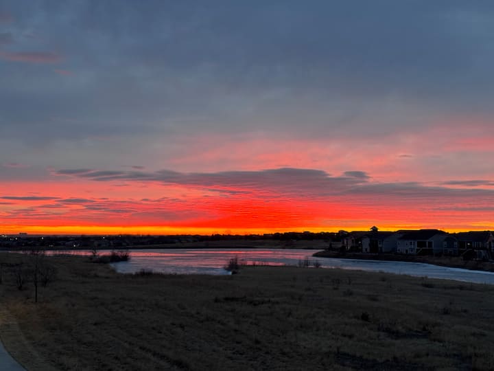 Lake & Mountain Views. Easy Drive To Boulder. - Thornton, CO