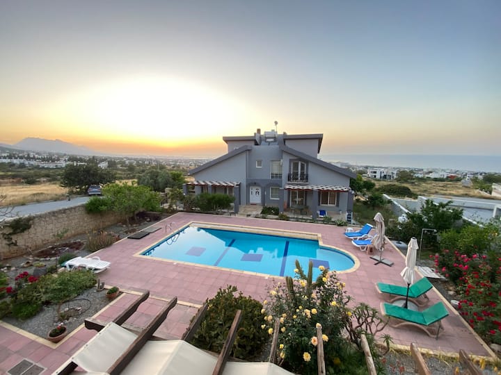 Just 5 Mins All Amenities & Beaches By Driving, City Center 10-15 Mins - Cyprus