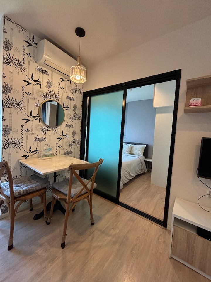 1bed Room*free Pickup*central Mall*rooftop Pool - Chiang Mai