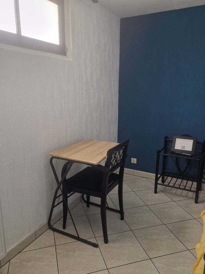 Chambre Individuelle Au Calme Avec Douche Privée - Montlhéry