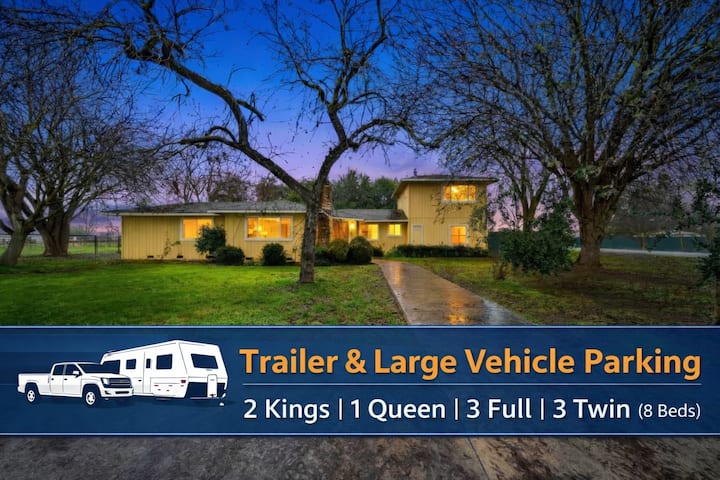8 Beds (2 Kings) | 2 Acres | Large Vehicle Parking - Lemoore, CA