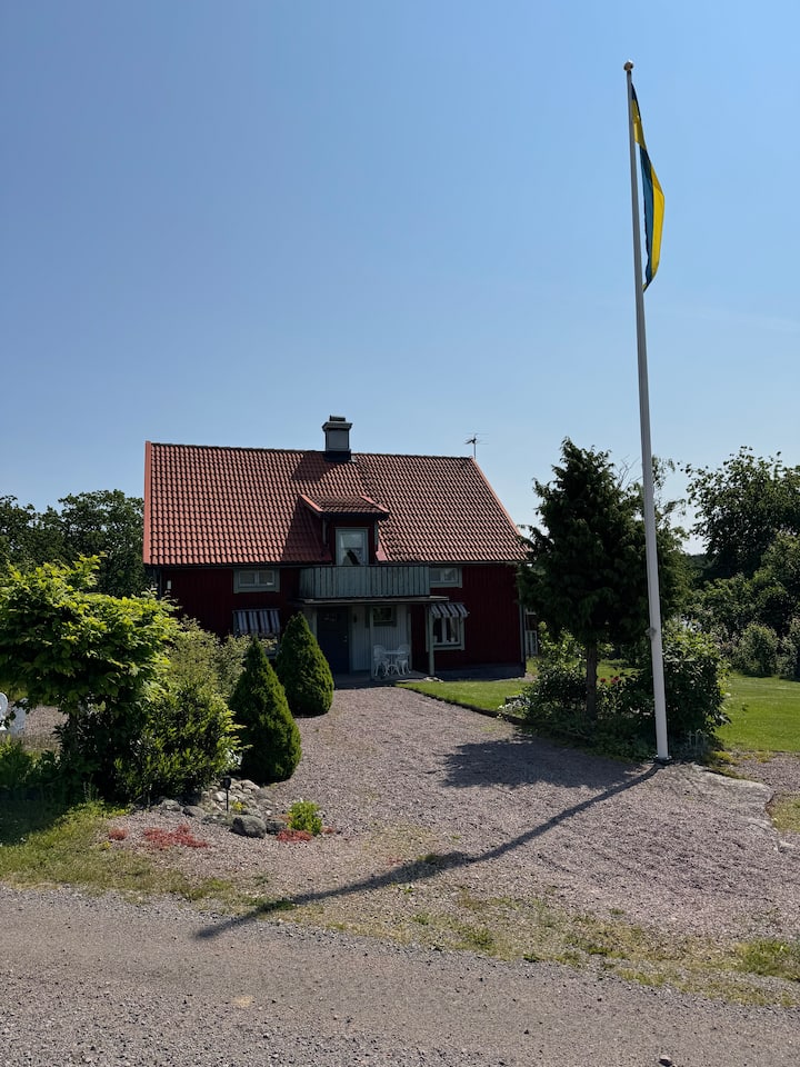 Cozy House Near The Forest.  Västervik — Vimmerby - Zweden