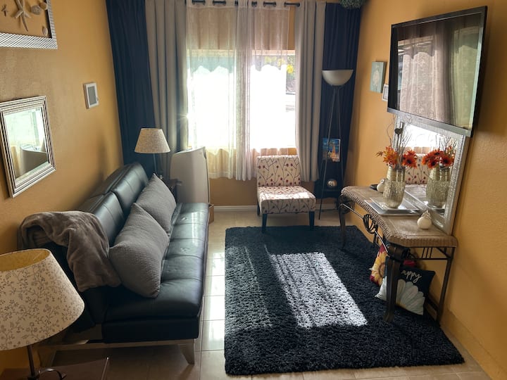 Private Suite . San Diego / Chula Vista - Chula Vista, CA