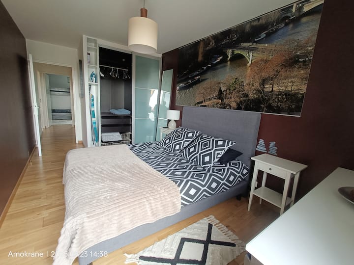 Paris / Apartment With 3 Bedrooms And 2 Bathrooms - Stade de France
