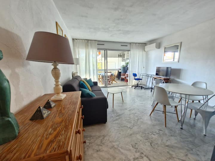 Mas De Tanit Climatisée Au Calme - Plage des pêcheurs - Antibes