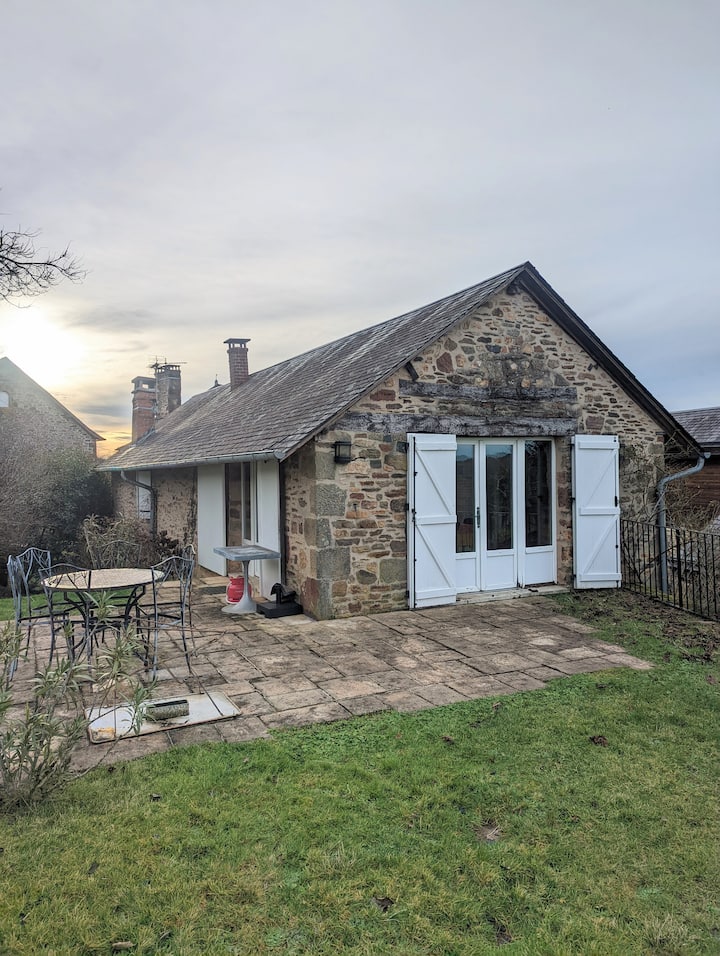 Gite La Faurie - Grand Jardin & Terrain Pétanque - Collonges-la-Rouge