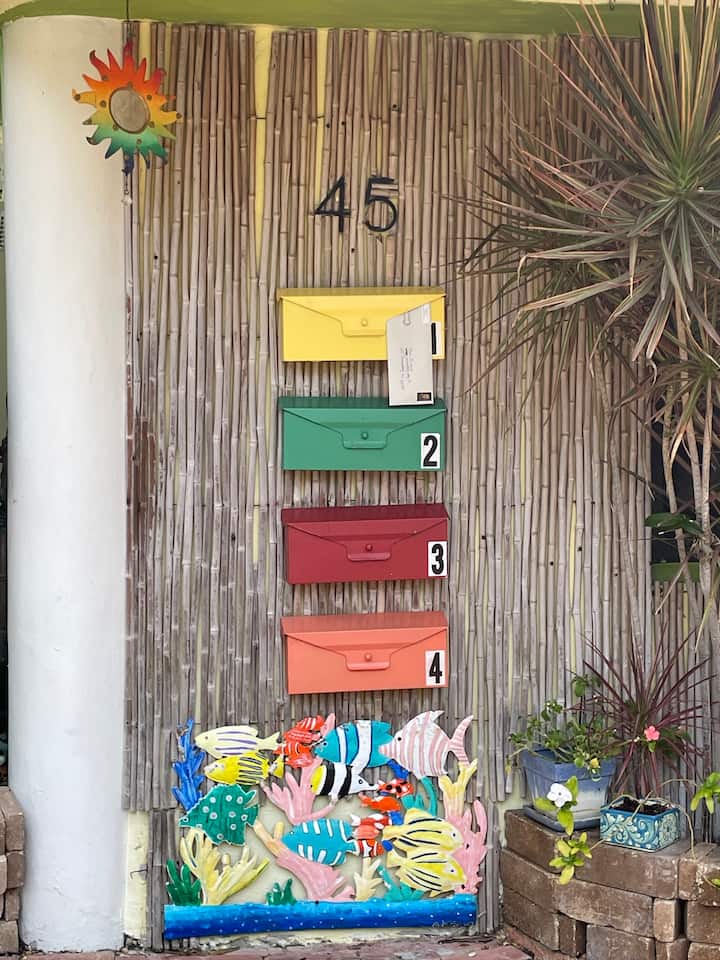 Beach House Steps From Atlantic - Delray Beach, FL