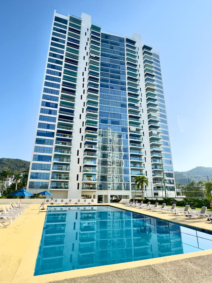 Bright & Spacious Near The Beach - Acapulco