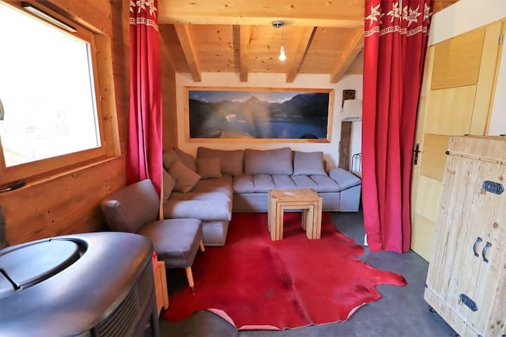 Chalet Récent Au Calme Pour 8 Personnes Exposé Sud - Arêches