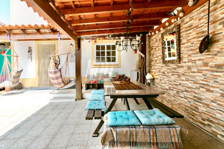 Peniche House - Villa With Patio - Lourinhã