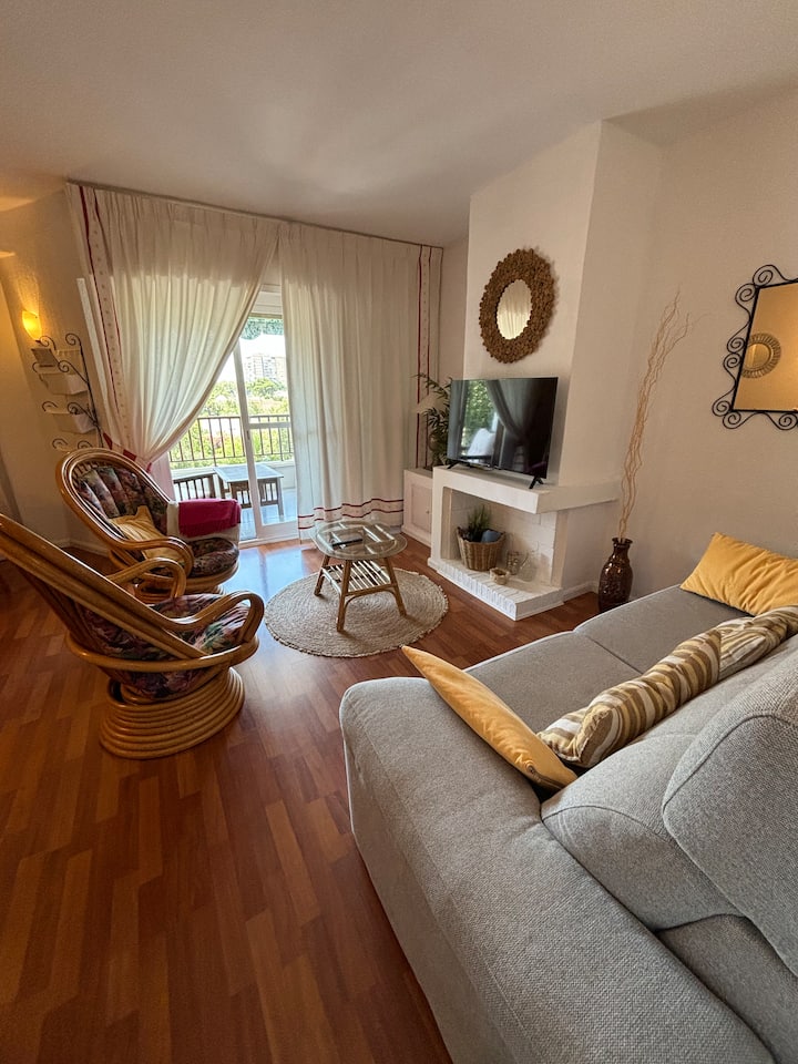 Apartamento En Segunda Línea De Playa. - Aguadulce