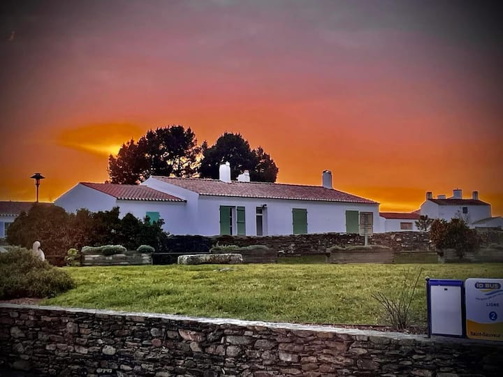 Maison Au Cœur De Saint Sauveur - Île d'Yeu