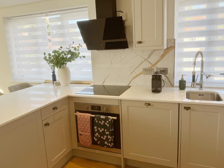 Renovated Sunny Flat With Parking Near South Park - Oxford