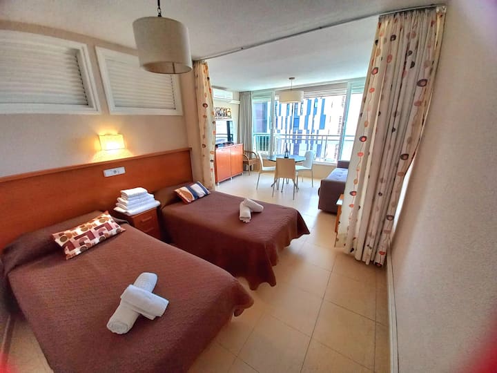 Ducado9, Estudio Con A/a, Piscina, 50m Playa - Benidorm