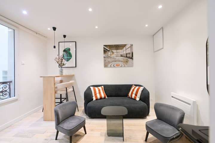 Louvre Paris Apartment! - Paris