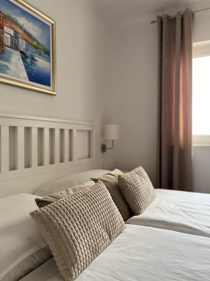 Beachfront Apartment - Villa Arany - "Iris" - Trogir