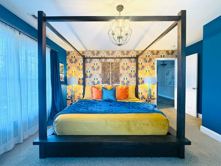 The Nest | 10 Beds Including 2 Kings | 3 Tv's - Asheville, NC